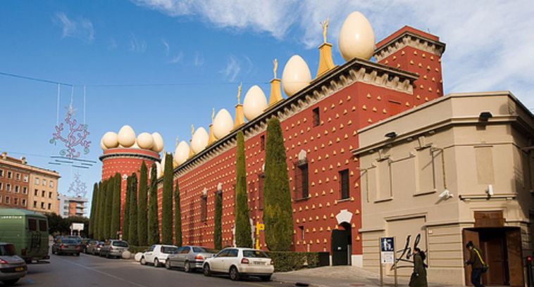 Dali Tours - Barcelona - Experience world of Salvador Dali | isango.com