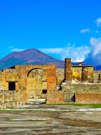 Pompeii Tours from Rome - Day Trips, Guided Tours | isango.com