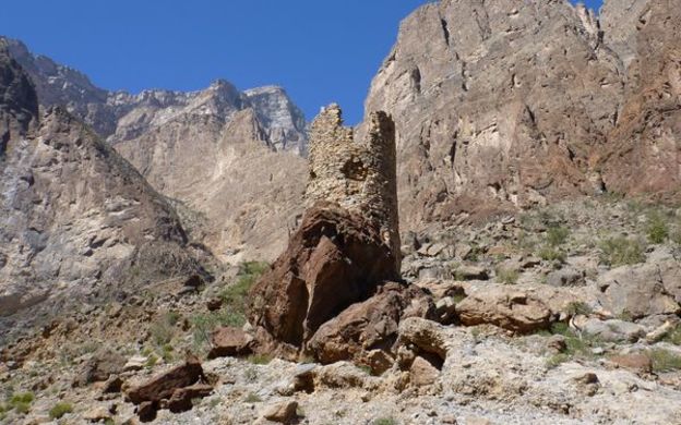 Guided Tour Wadi Sahtan And Chest Of Oman Visit - Book Muscat tours ...