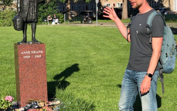 Virtual Reality Anne Frank House Tour: An Amsterdam Experience – isango!