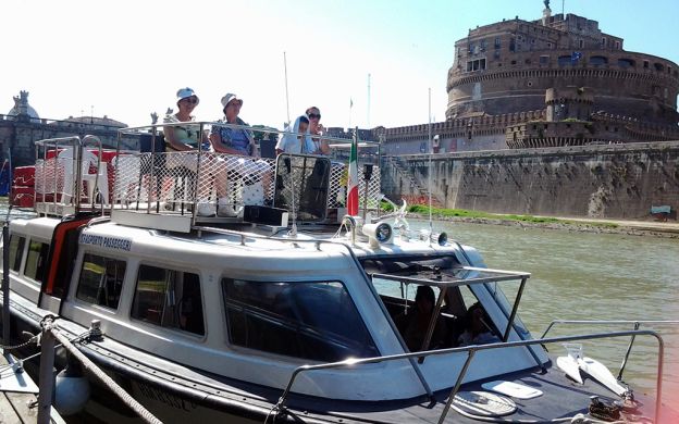 Rome Hop On - Hop Off Boat Tour