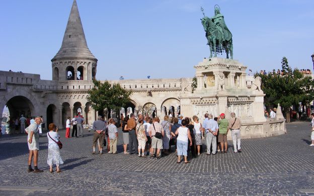 Buda Walking Tour with Guide