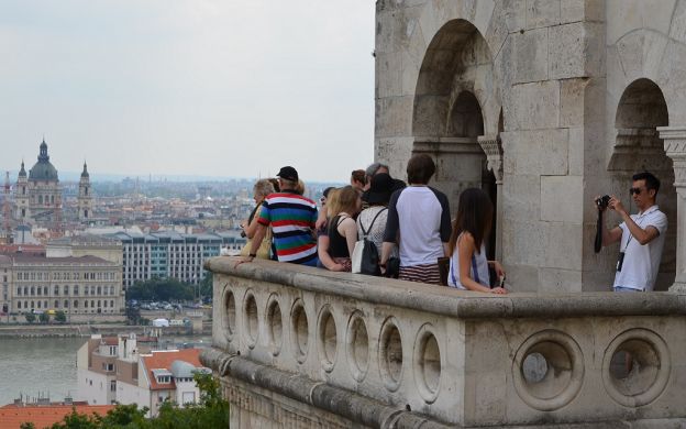 Buda Walking Tour with Guide