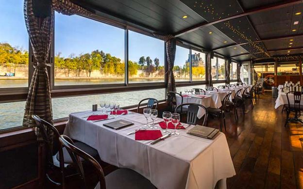 Maxim's Dinner Cruise, Paris