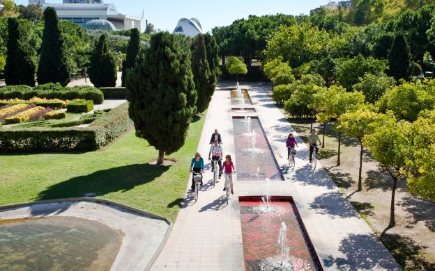 Historical And Scenic Bike Tour Of Valencia