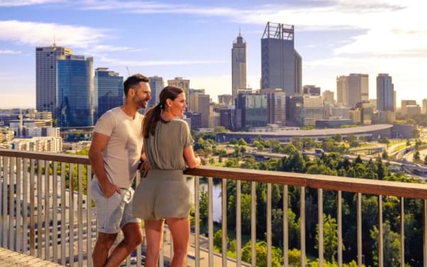 City Tour Perth Hop-On, Hop-Off Tour with Perth Mint and Bell Tower Access