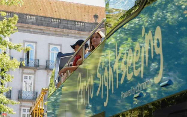 Gray Line Porto 48-Hour Hop-On, Hop-Off Tour, Visite de la cave et ...