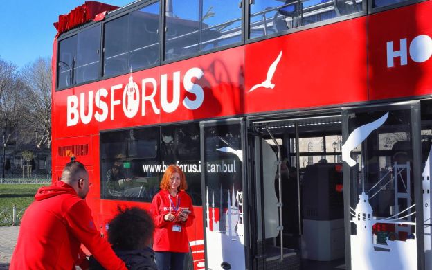 Hop-on-Hop-off-Bustour durch Istanbul und Sightseeing-Kreuzfahrt am ...