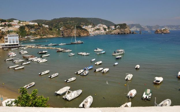 Ponza Island Full Day Sailing Tour + Exploration + Snorkelling Upgrade