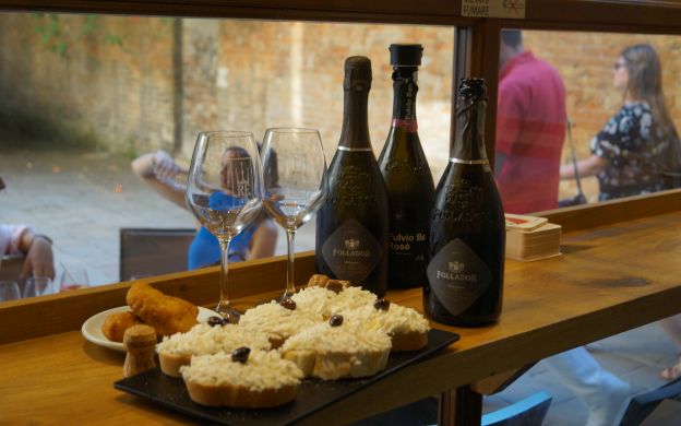 Prosecco Tasting in a Venetian Bar