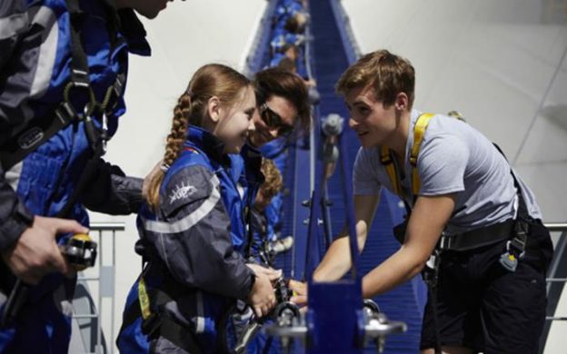 Up at the O2 – Climb over the O2 Arena in London