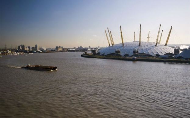 Up at the O2 – Climb over the O2 Arena in London