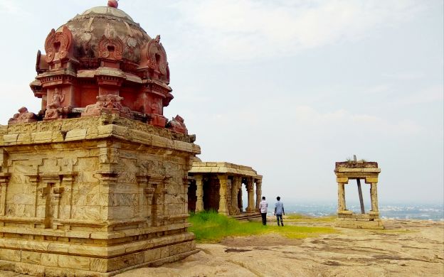 Dindigul Rock Fort Attraction Ticket - Book Thiruchirapalli tours ...