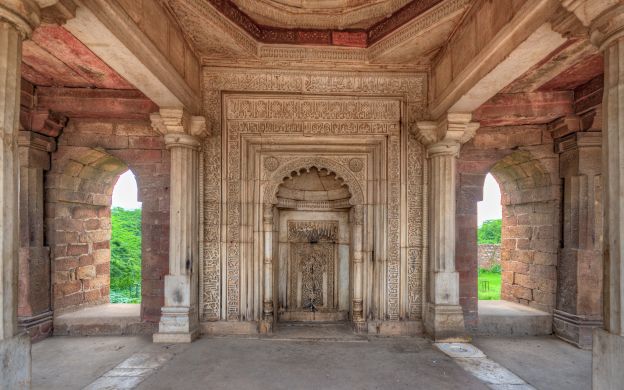 Sultan Garhi Mausoleum Attraction Ticket - Reserve tours en Delhi ...