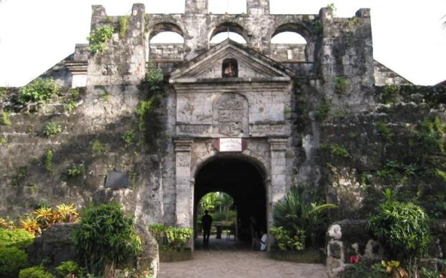 Cebu-Mactan Twin City Guided Tour
