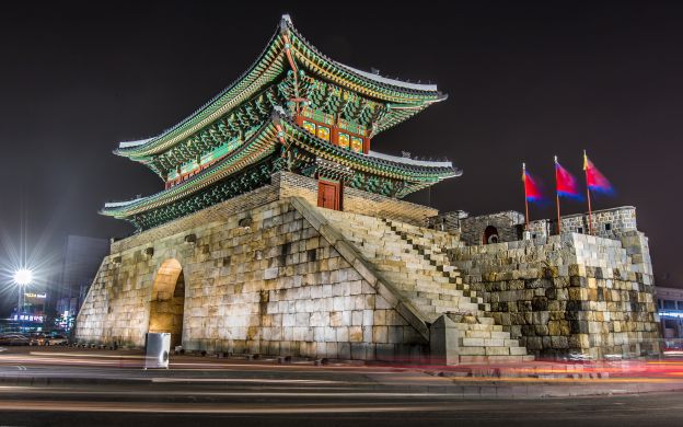 Suwon Hwaseong Night Tour with Hotel Pick-up