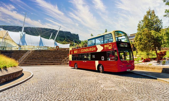 Hop On Hop Off Edinburgh Bus Tours 2026 – Best Prices