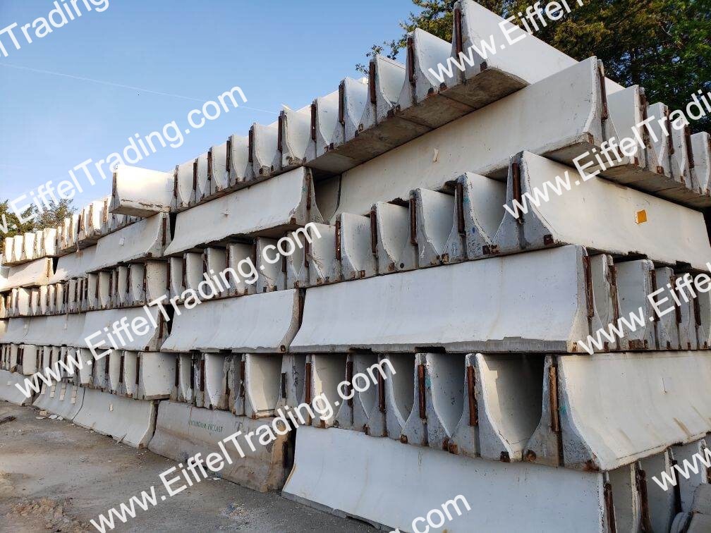 2,400LF of J-Hook Barrier Wall | Eiffel Trading
