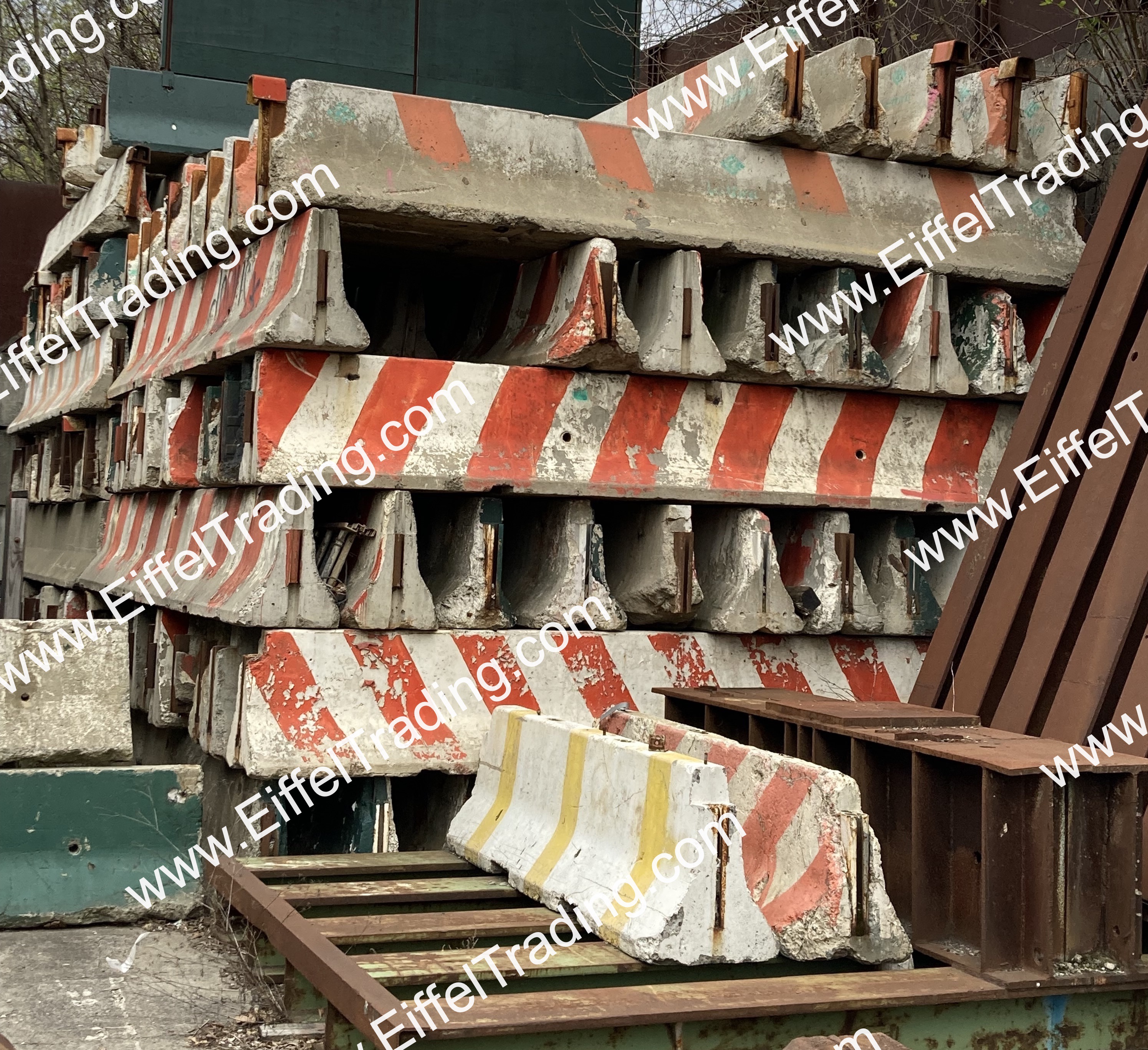 2,100LF of Barrier Wall Lock & Key | Eiffel Trading