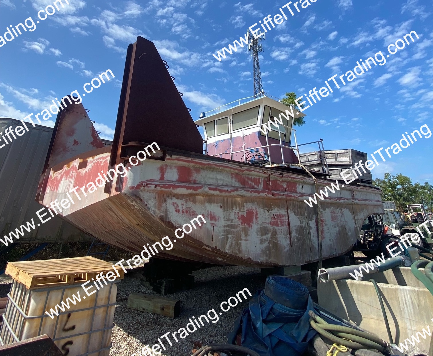 37' Steel Push Boat Hull | Eiffel Trading
