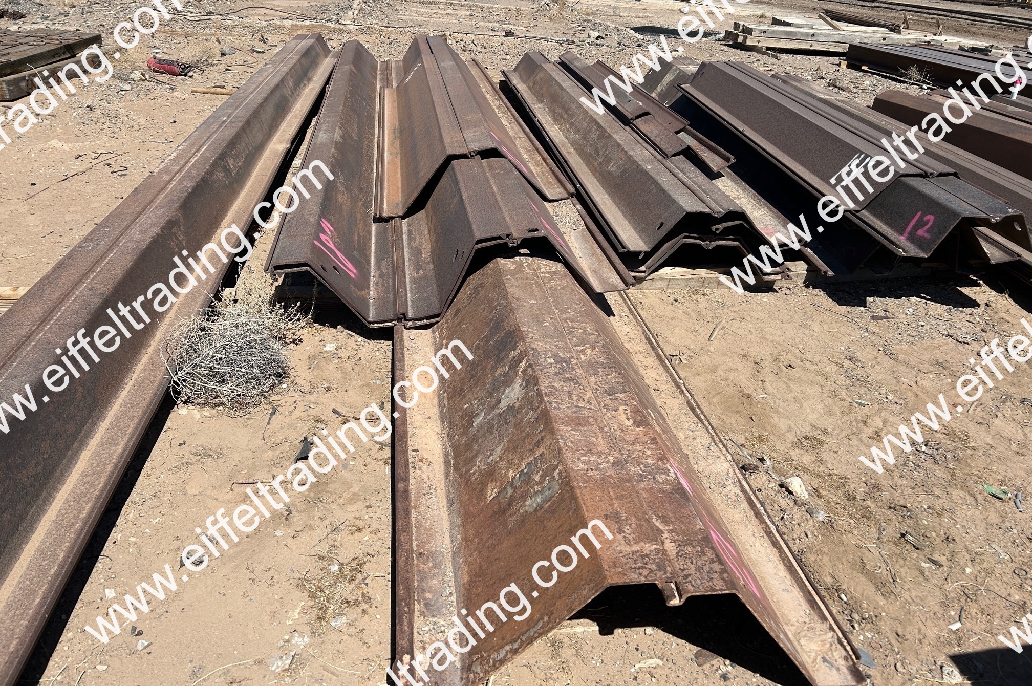 23.5 Pair of PZ-27 Sheet Pile at 12' to 40' | Eiffel Trading