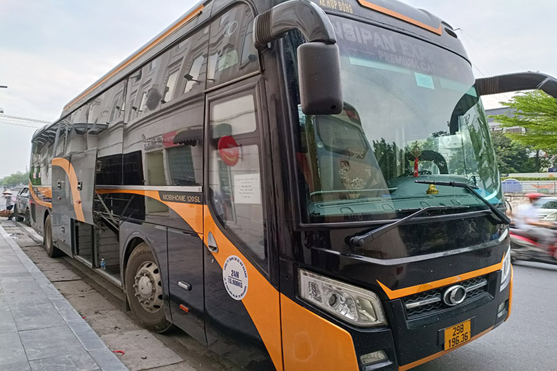 Xe King Express giường nằm cabin từ Hà Nội đi Sapa - VSV Travel | Tour ...
