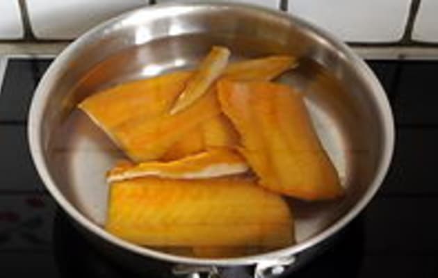 Filet de haddock poché à l'eau ou au lait - Recette par Chef Simon