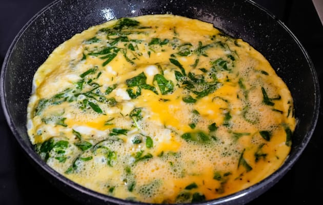 Cuisiner les fleurs et feuilles de capucines : réussir une omelette aux ...