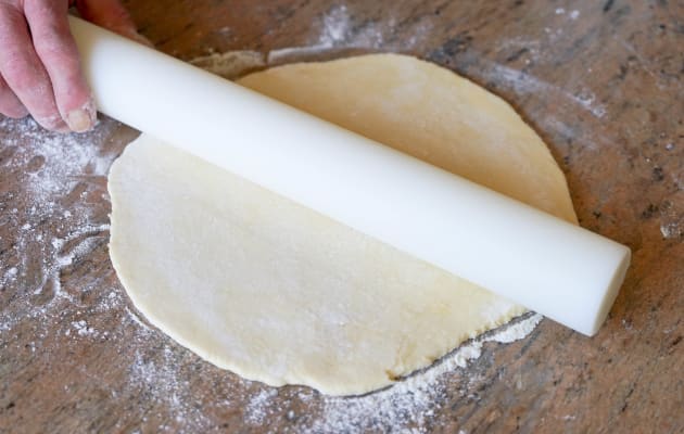 Abaisser une pâte - Abaisser les pâtes brisées et sablées - Recette par ...