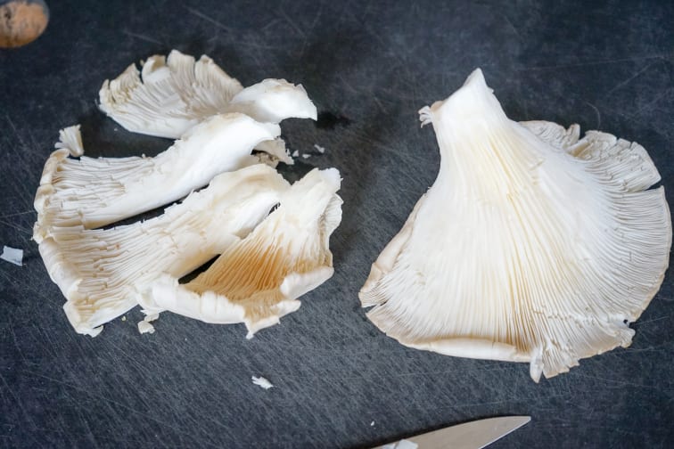 Pleurotes sautés beurre persil - Recette par Chef Simon