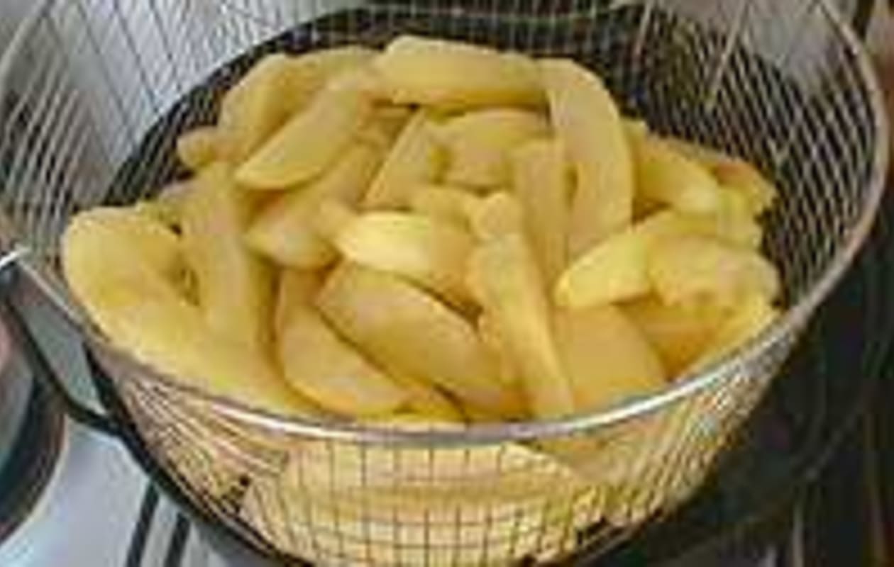Frites maison : pommes frites ou pont-neuf, allumettes, pailles ...