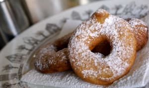 Menakely : les beignets malgaches - Recette par Voyage Culinaire à ...