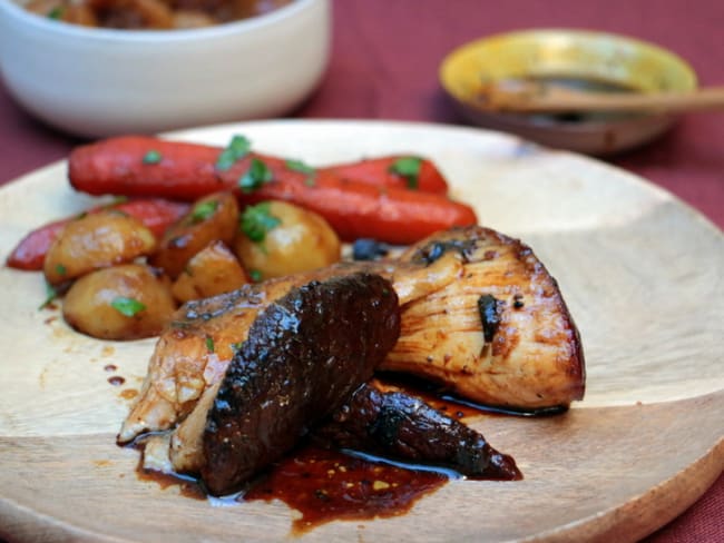 Boulets à la liégeoise - sauce lapin : recette Boulets à la liégeoise ...