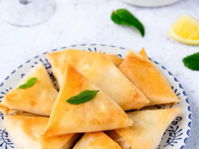 Bricks aux courgettes et feta à grignoter à l'apéro - Recette par Les ...