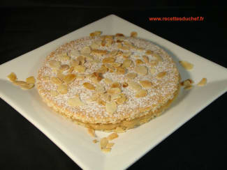 Entremets dacquoise et fruits rouges