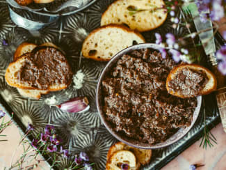 Anchoïade la vraie recette traditionnelle - Recette par Mes ...