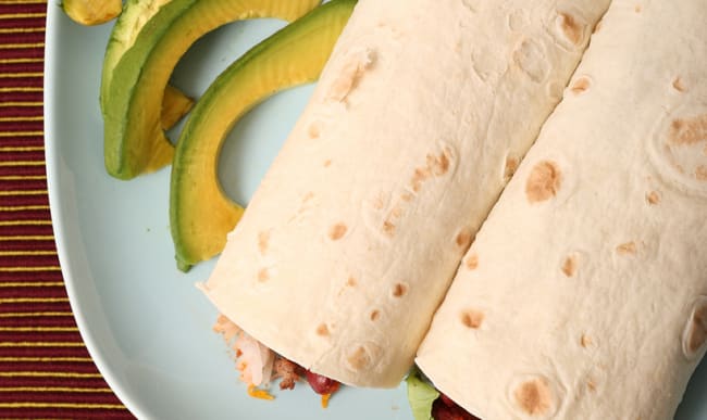 Comme une envie de tex mex avec ces recettes de burritos au poulet ou ...