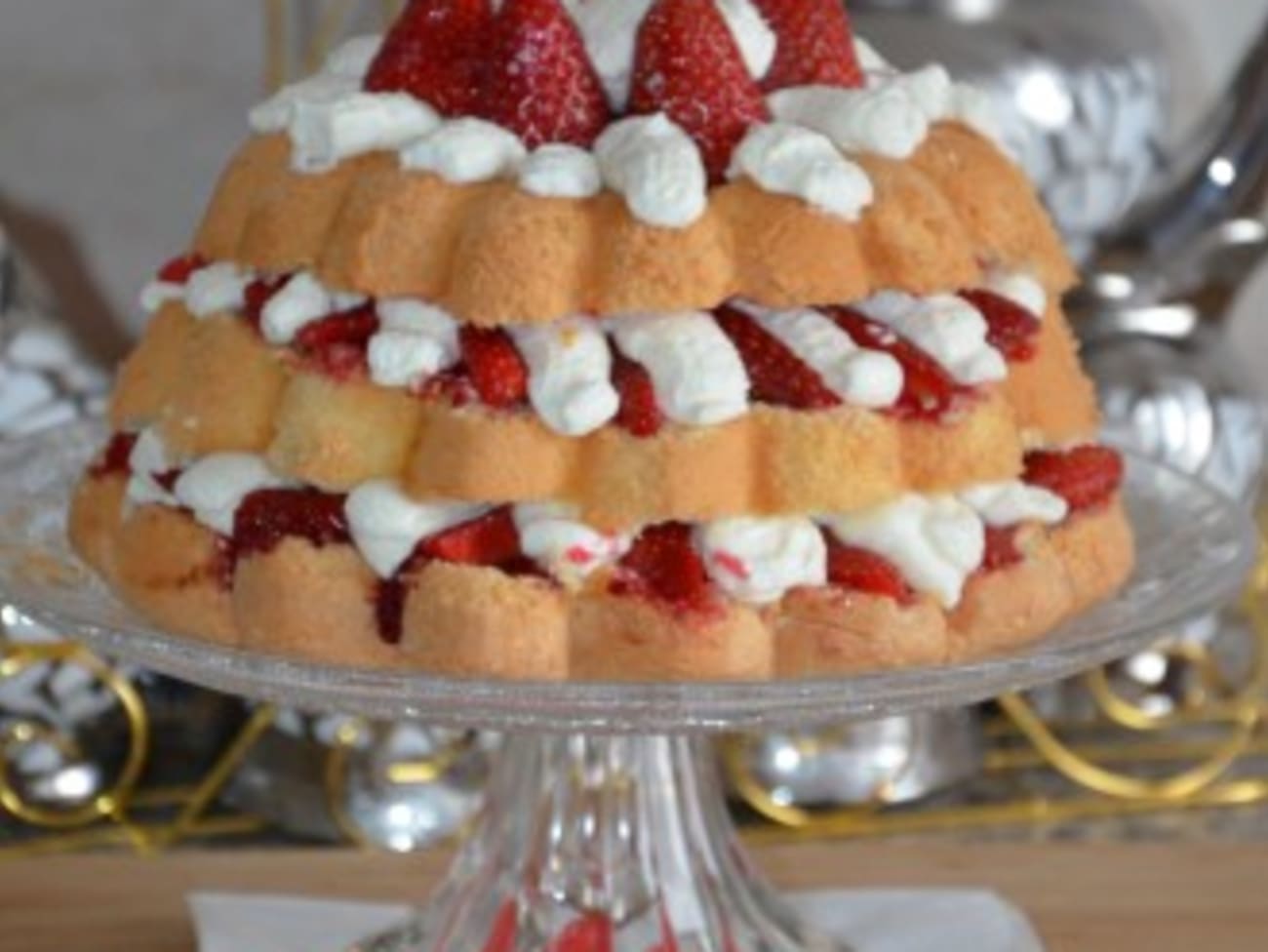 Gateau de Savoie aux fraises : recette Gateau de Savoie aux fraises