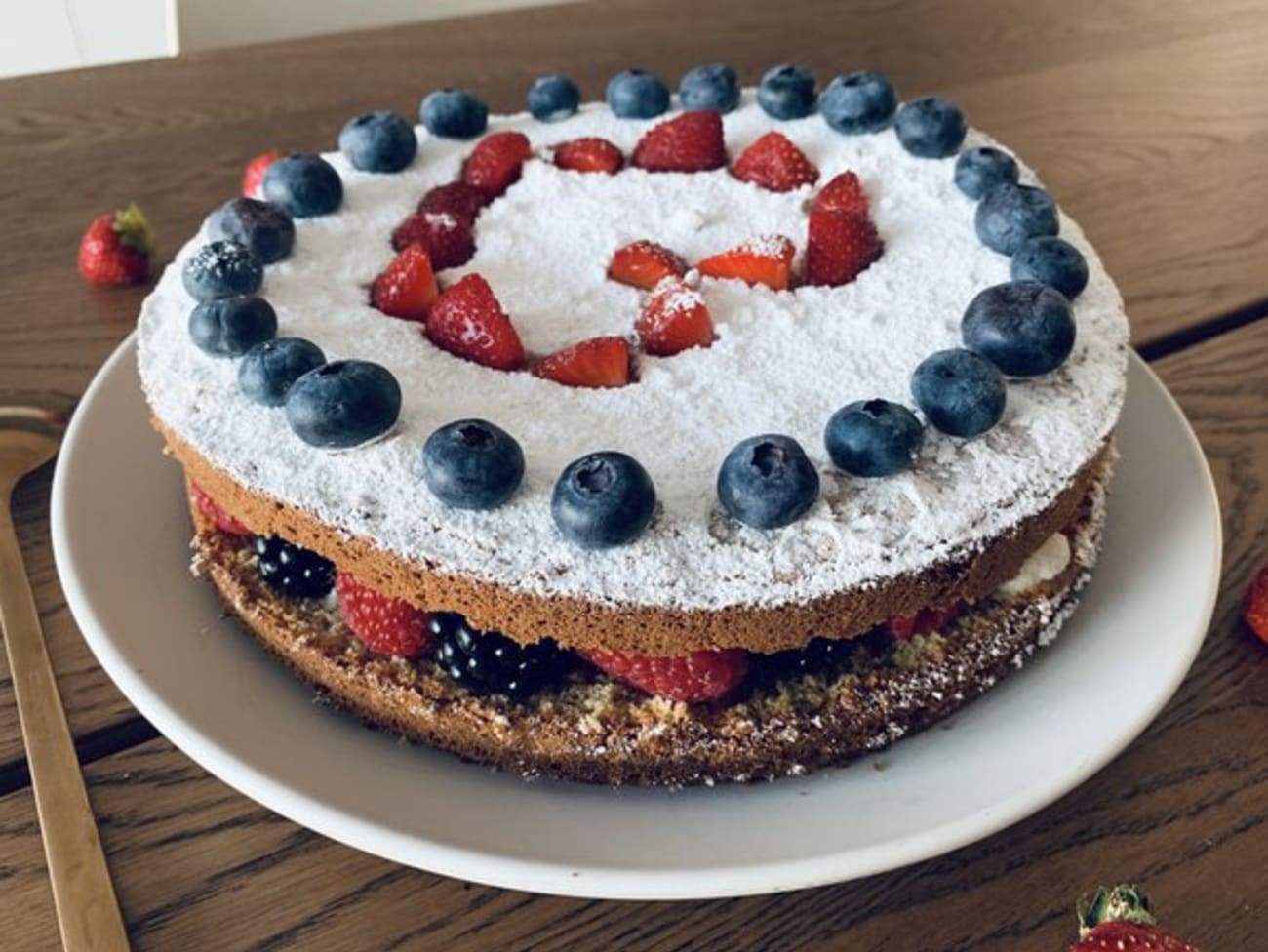 Génoise aux fruits rouges - Recette par Nota Banane