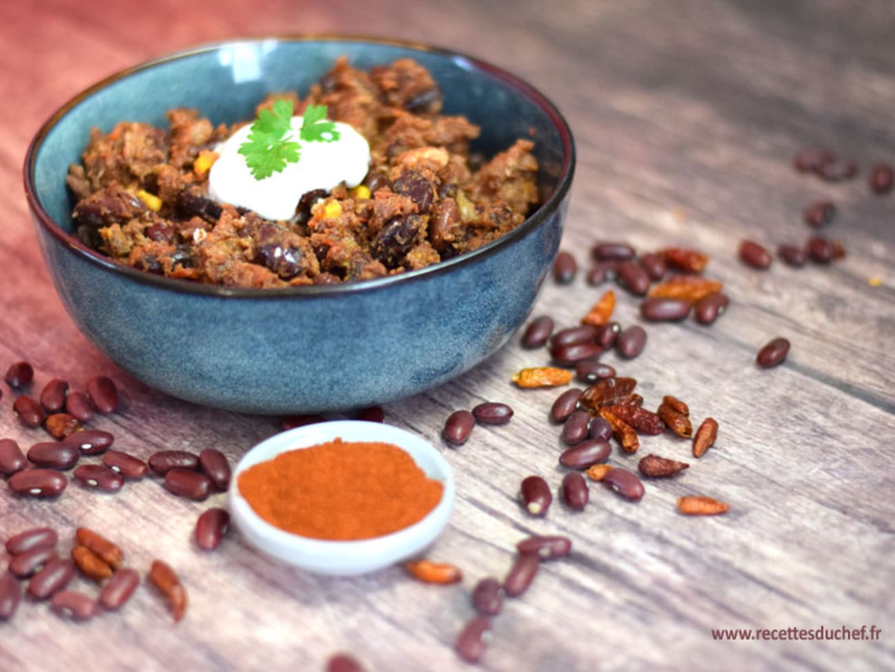 Chili Con Carne : haricots rouges, boeuf haché, oignons... - Recette ...