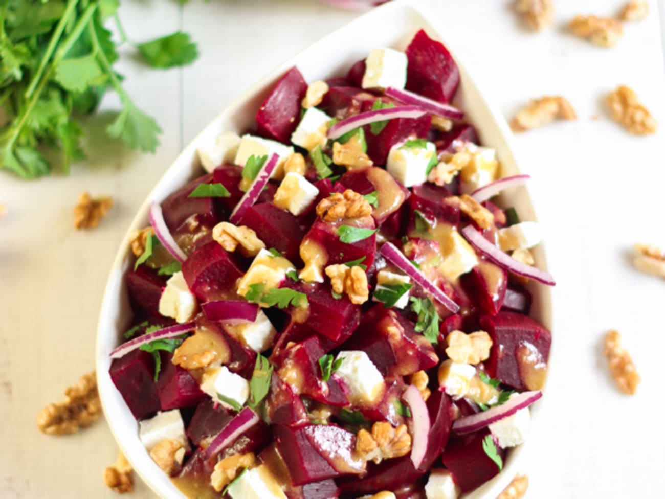 Salade de betteraves feta et noix : recette Salade de betteraves feta ...