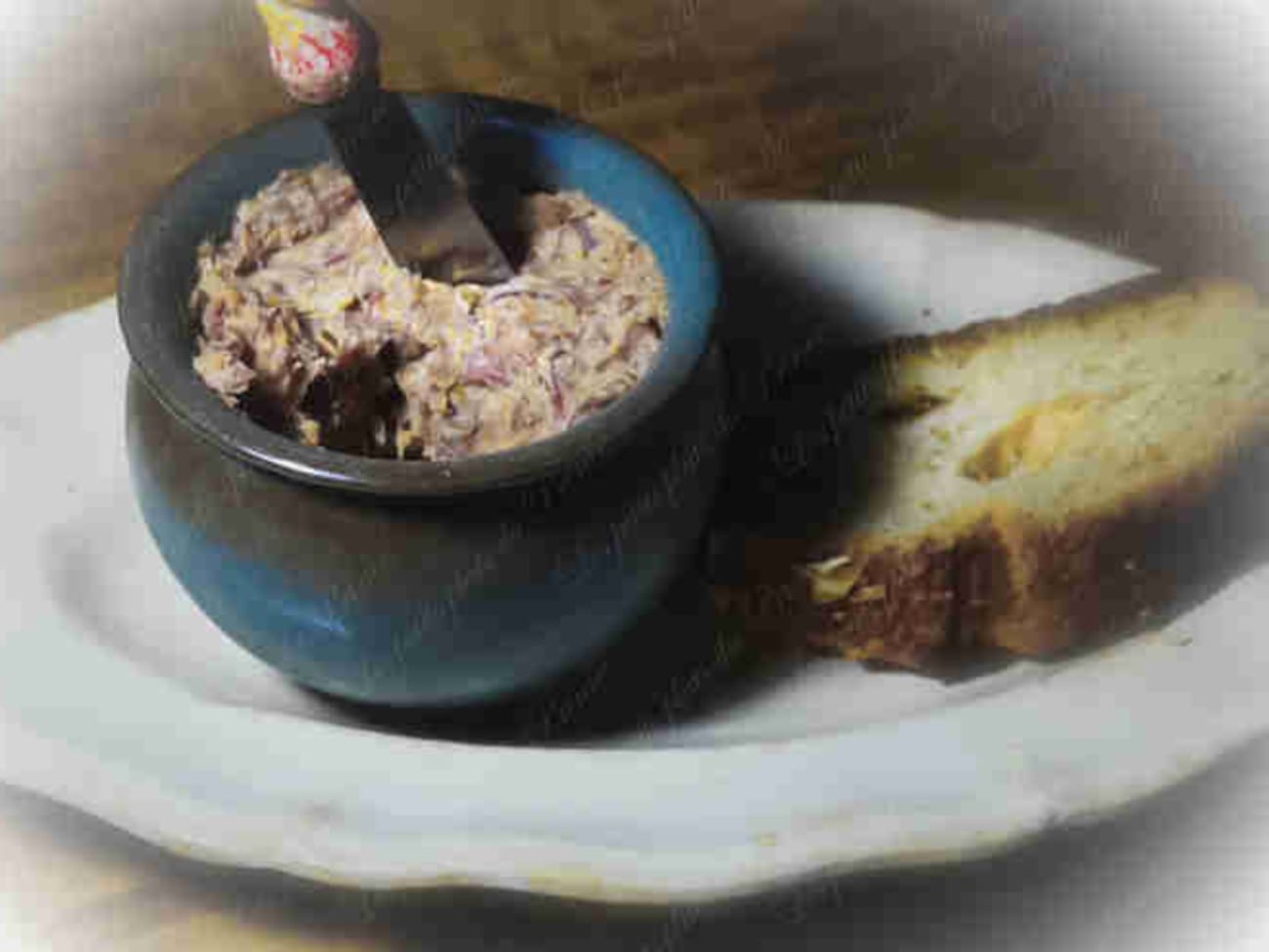 Authentiques rillettes de porc faites maison : recette Authentiques ...