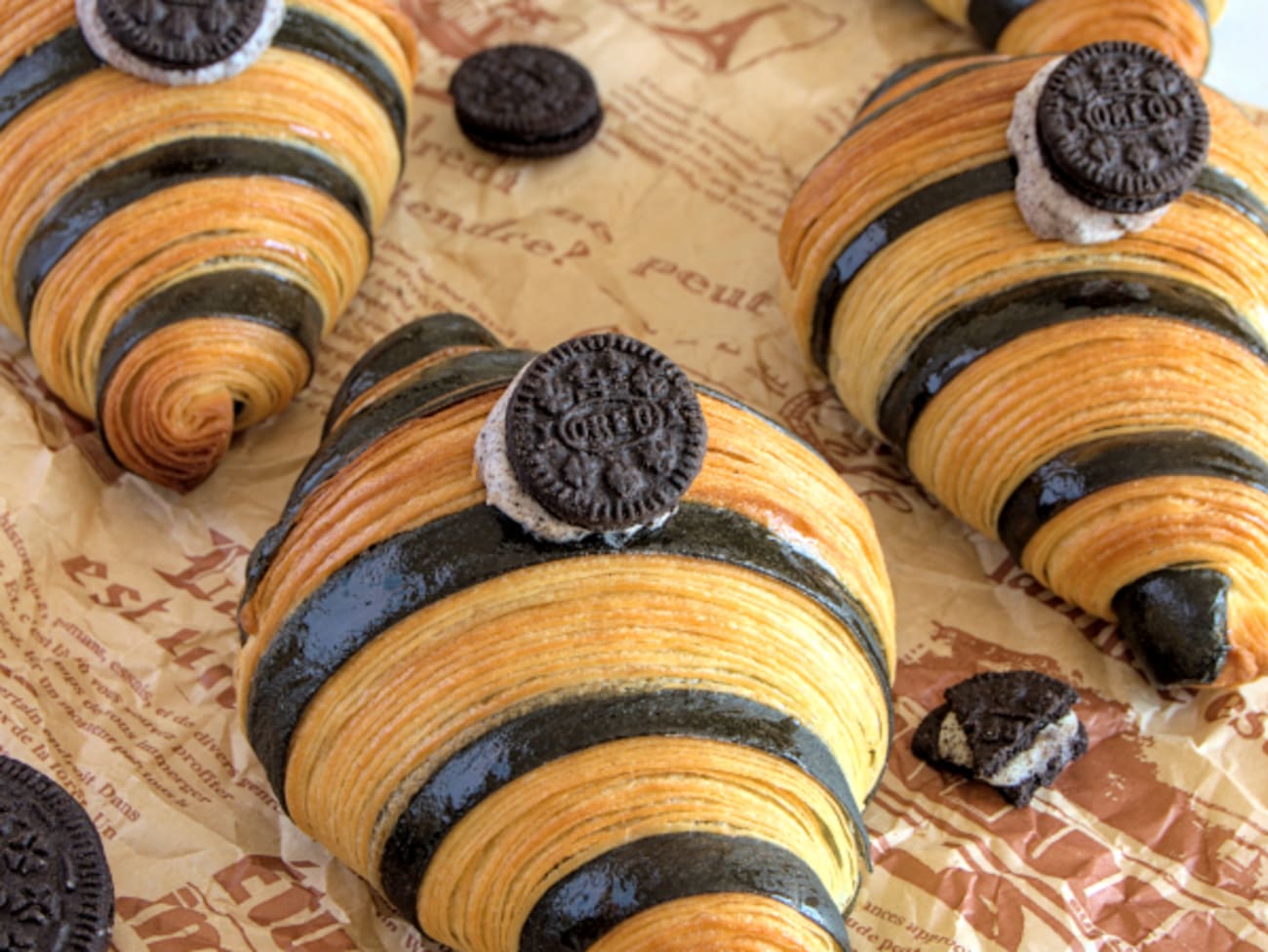 Le croissant bicolore aux Oreo - Recette par Karine Cuisine