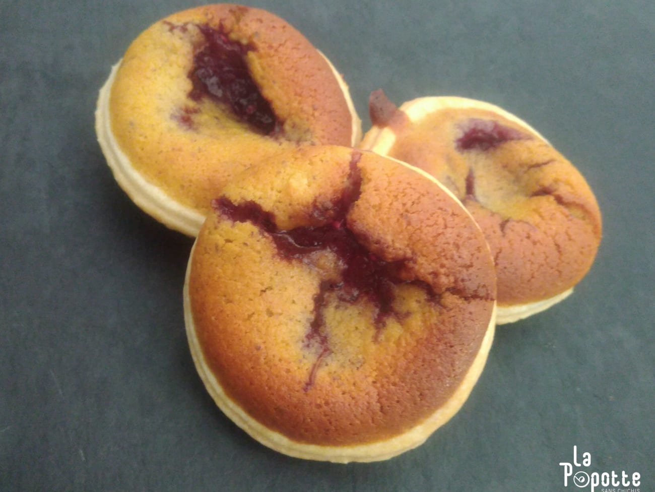 Tartelettes Mirlitons de Rouen à la framboise : recette Mirlitons de ...