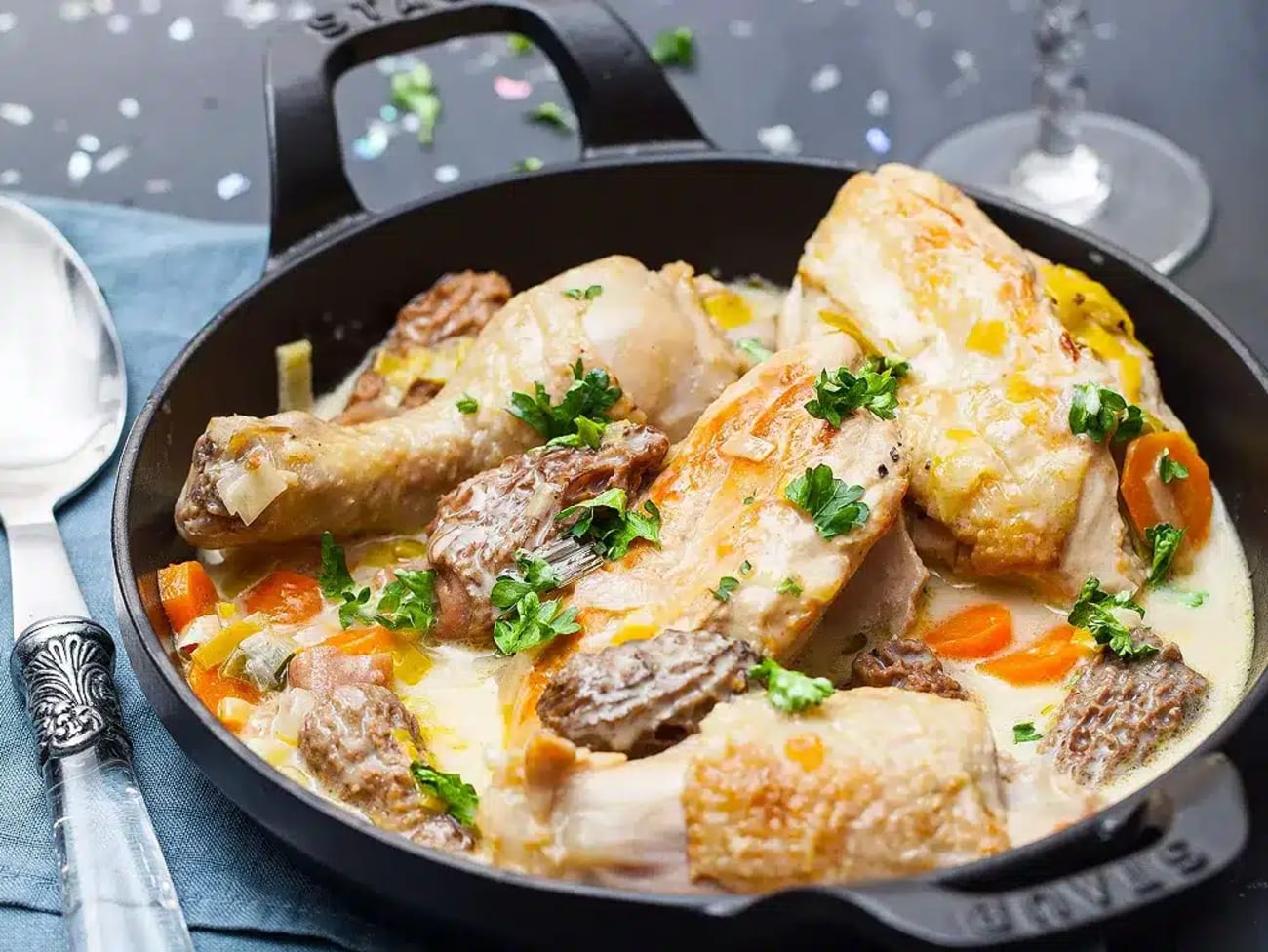 La recette de chapon au vin Jaune de ma grand-mère : recette Chapon au ...