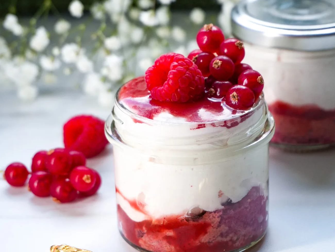 Tiramisu frais et léger aux fruits rouges - Recette par Julie Gri
