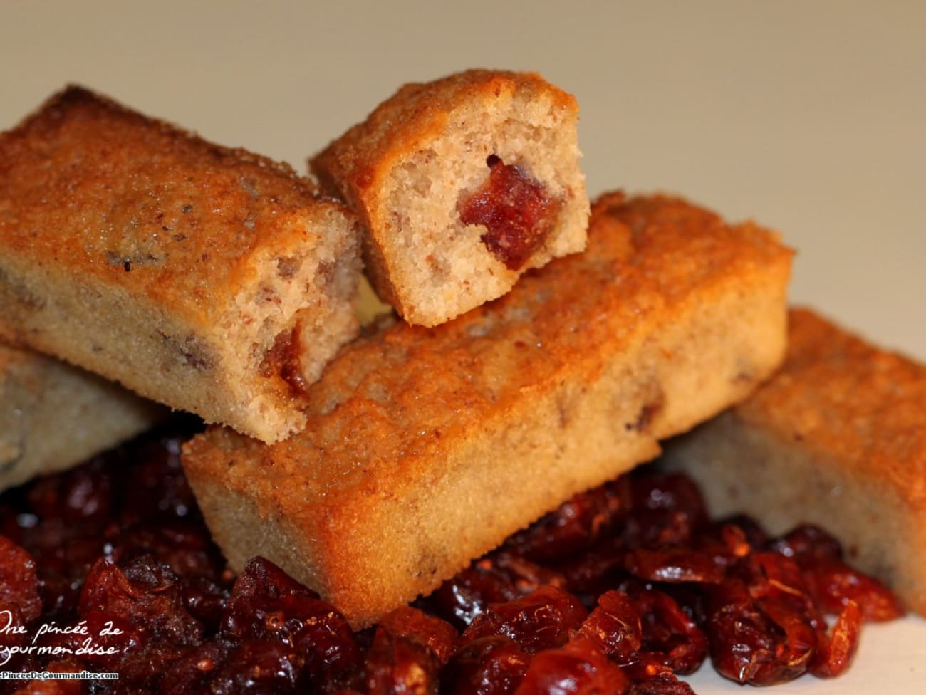 Financiers moelleux aux noisettes et cranberries : recette Financiers ...