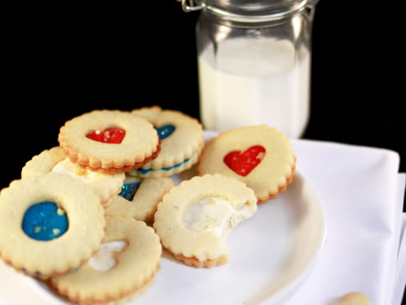 Biscuits sandwichs aux couleurs de la France en bleu, blanc, rouge ...