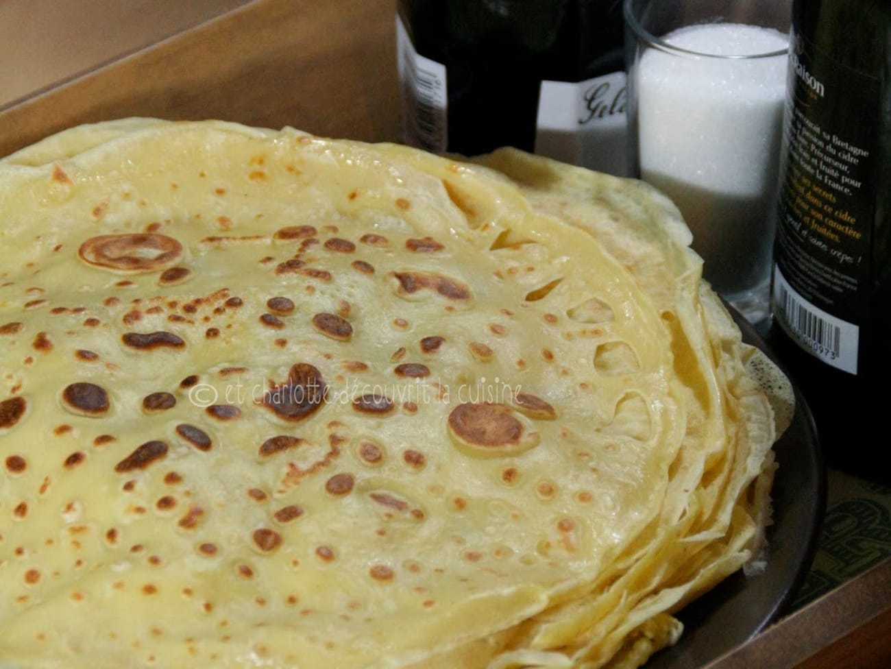 Crêpes de la Chandeleur - Recette par Et Charlotte Découvrit la Cuisine
