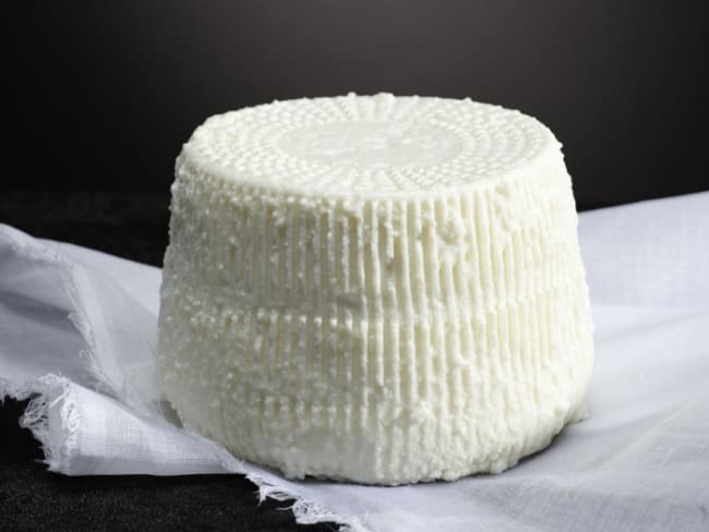 Le brocciu corse - Comment est-il fabriqué et de quelle manière l ...